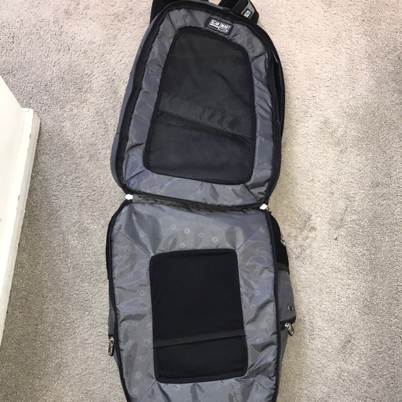 SwissGear | Bags | Swiss Army Computer Backpack | Poshmark